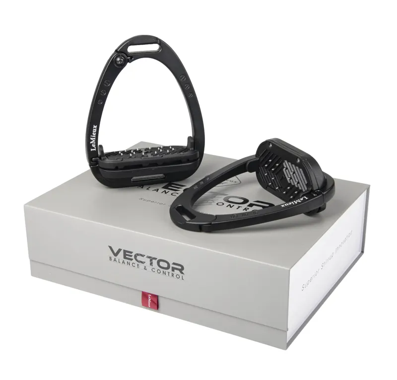 LeMieux Vector Balance Stirrup in Black